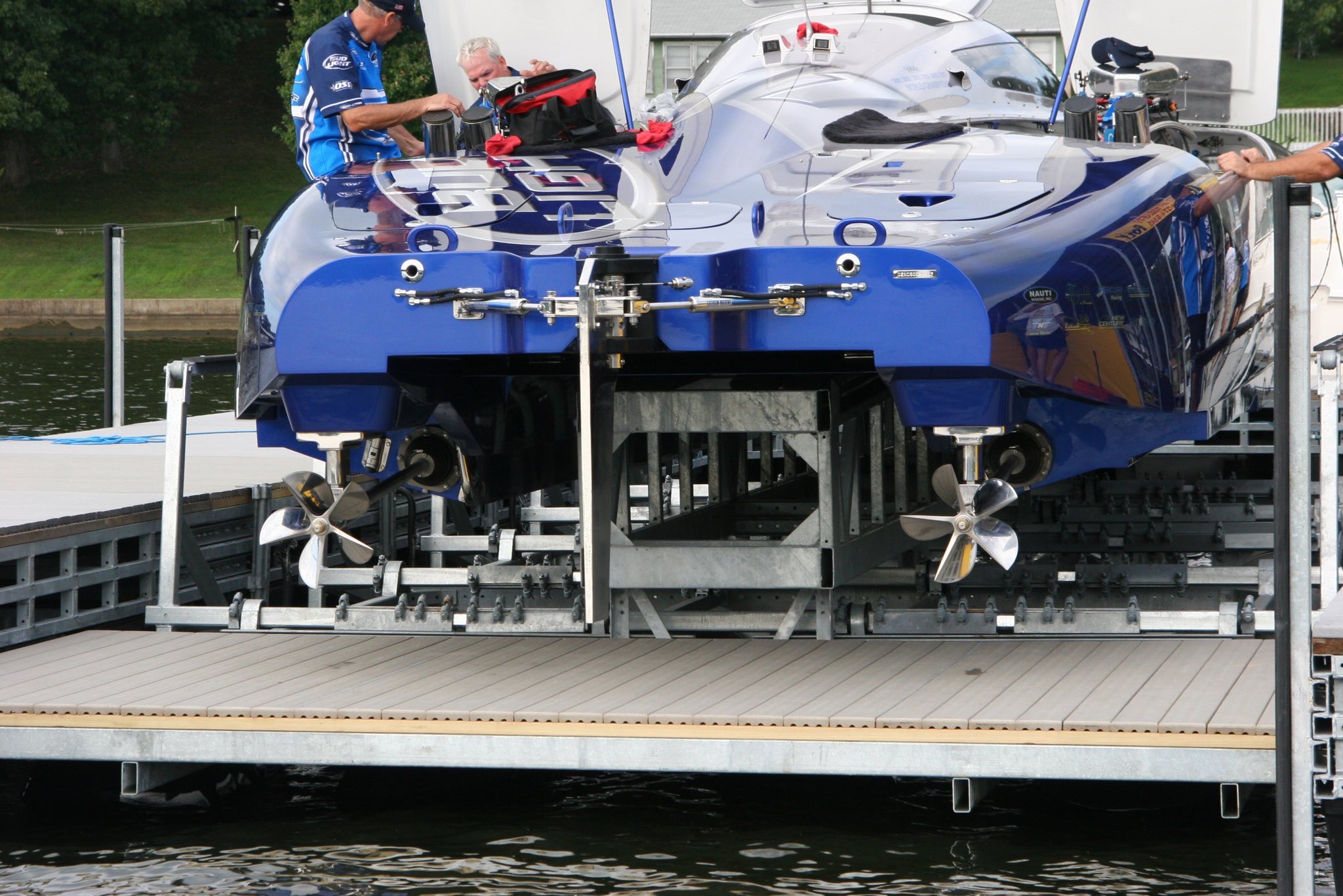 Poly-Lift Boat Lifts | Ison Marine